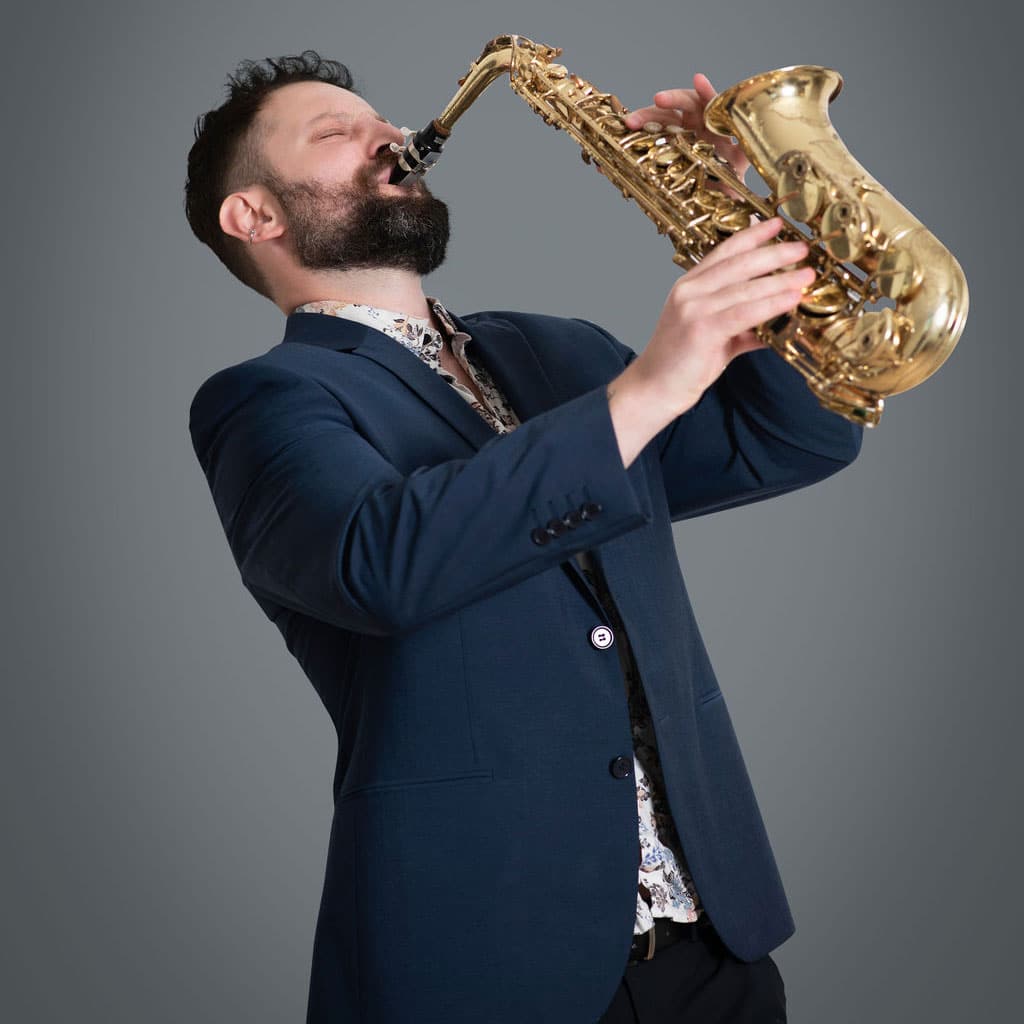 SAX PLAYERS